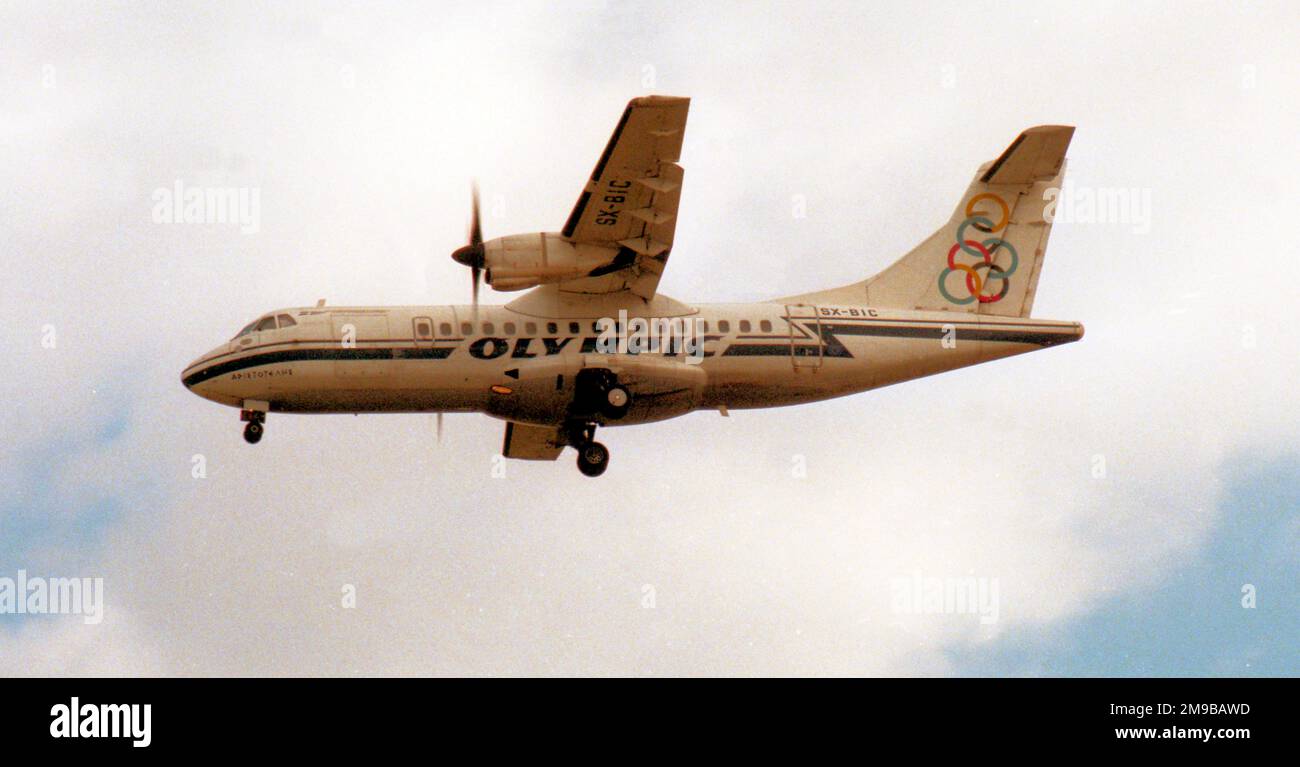 ATR 42-320 SX-BIC (msn 197), of Olympic Airlines, on approach to Athens ...