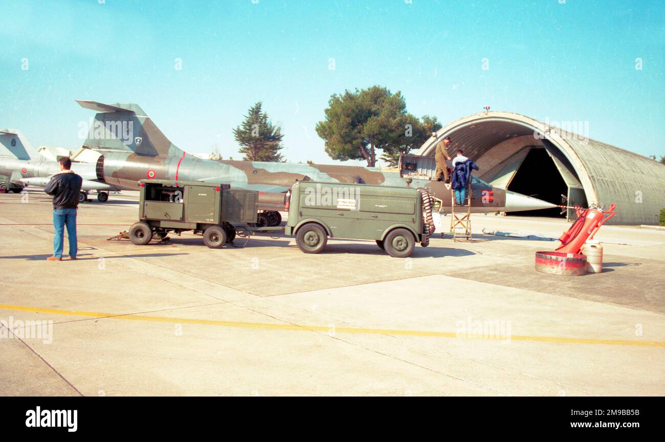 Aeronautica Militare Italiano - Lockheed F-104S ASA Starfighter MM6890 ...