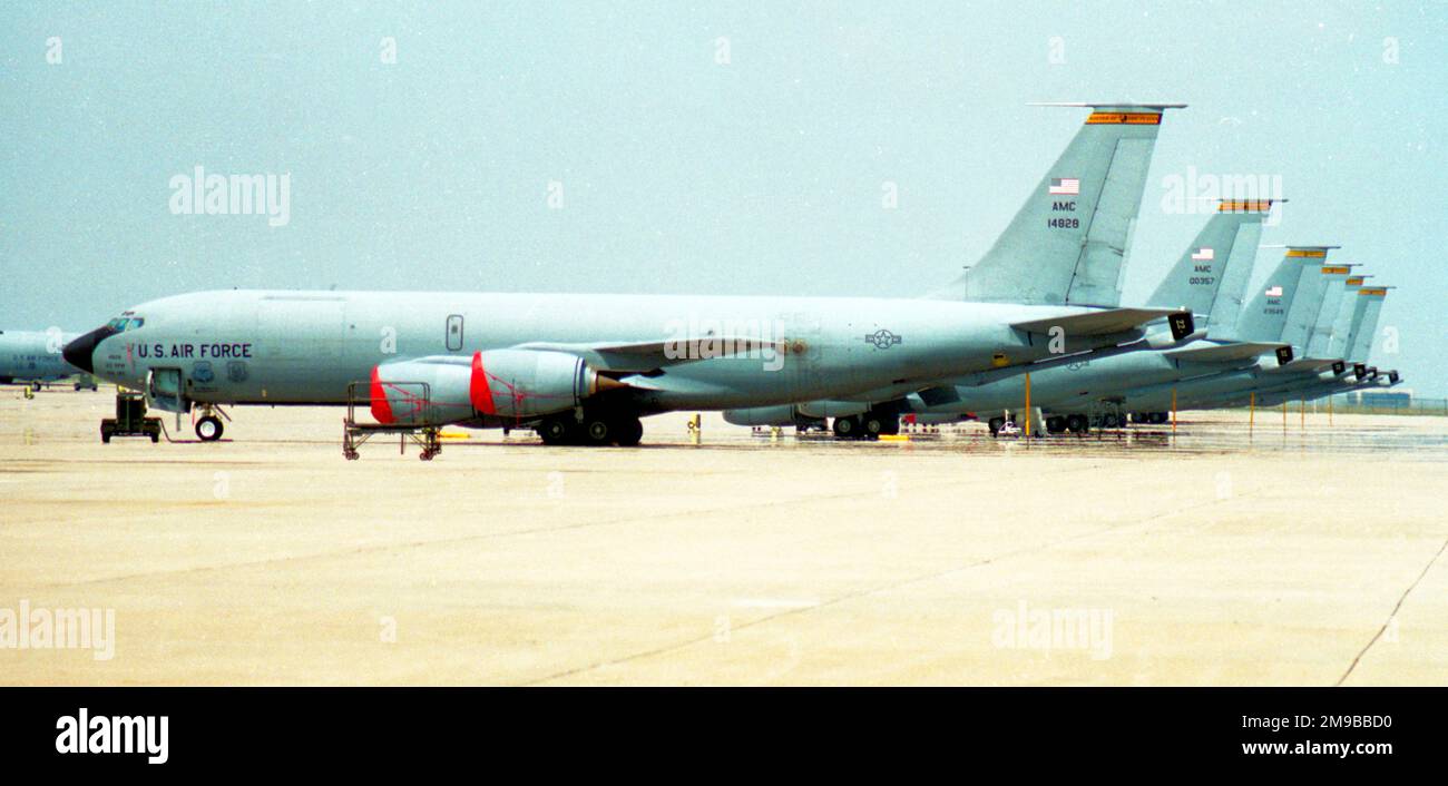 United States Air Force - Boeing KC-135R Stratotanker 64-14828 (MSN ...