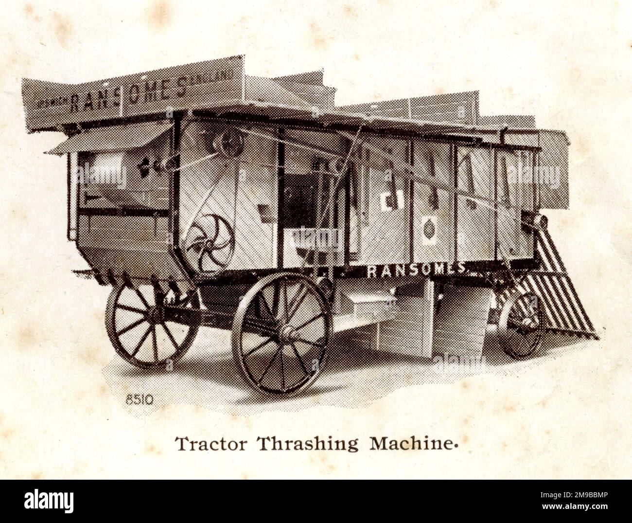 Thrashing machine hi-res stock photography and images - Alamy