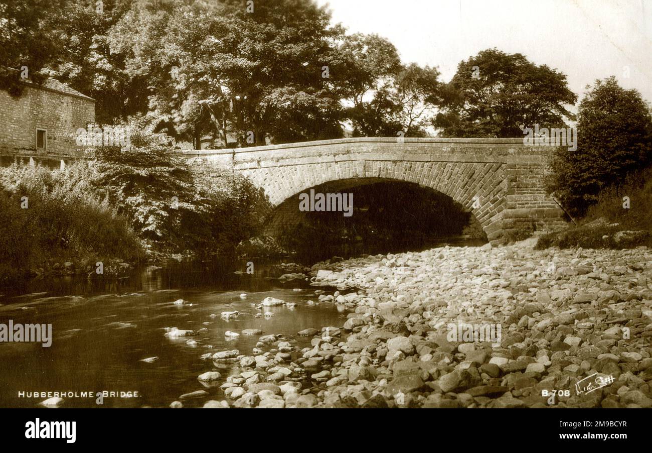 Hubberholme Bridge over the River Wharfe, North Yorkshire Stock Photo ...