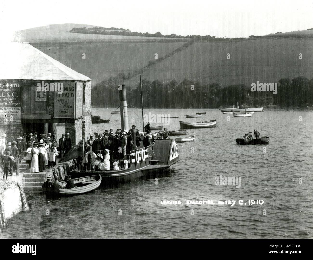 Salcombe Paddle Boat Ferry, Devon Stock Photo - Alamy