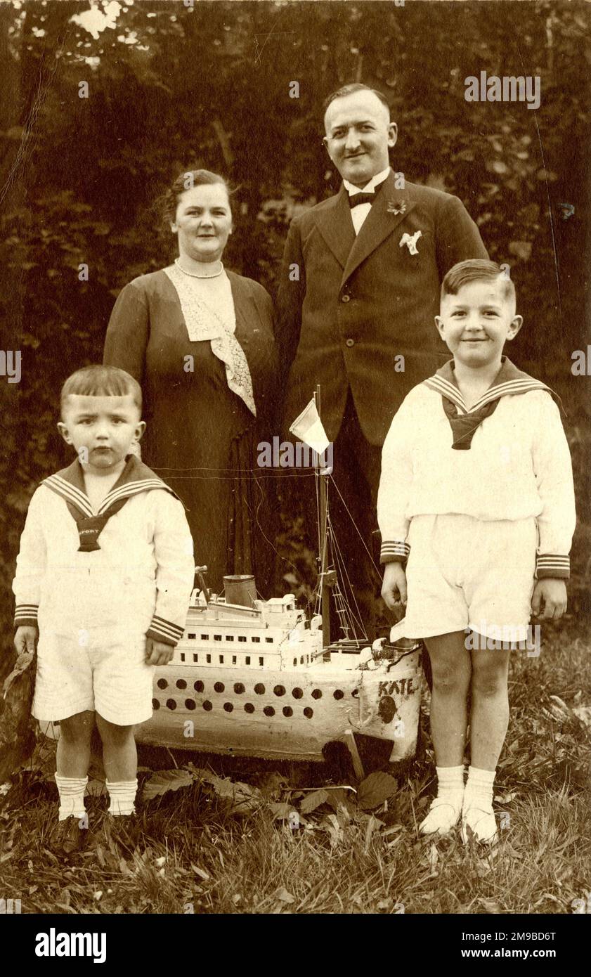German parents with two sons in sailor suits with model boat, WW1 Stock ...