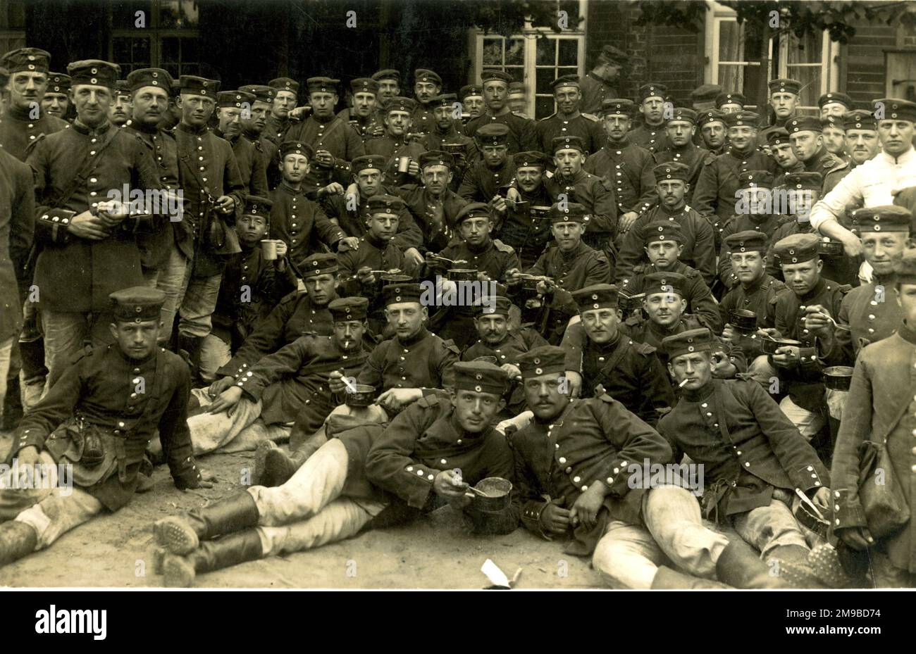 Large group of German soldiers with their rations, WW1 Stock Photo - Alamy