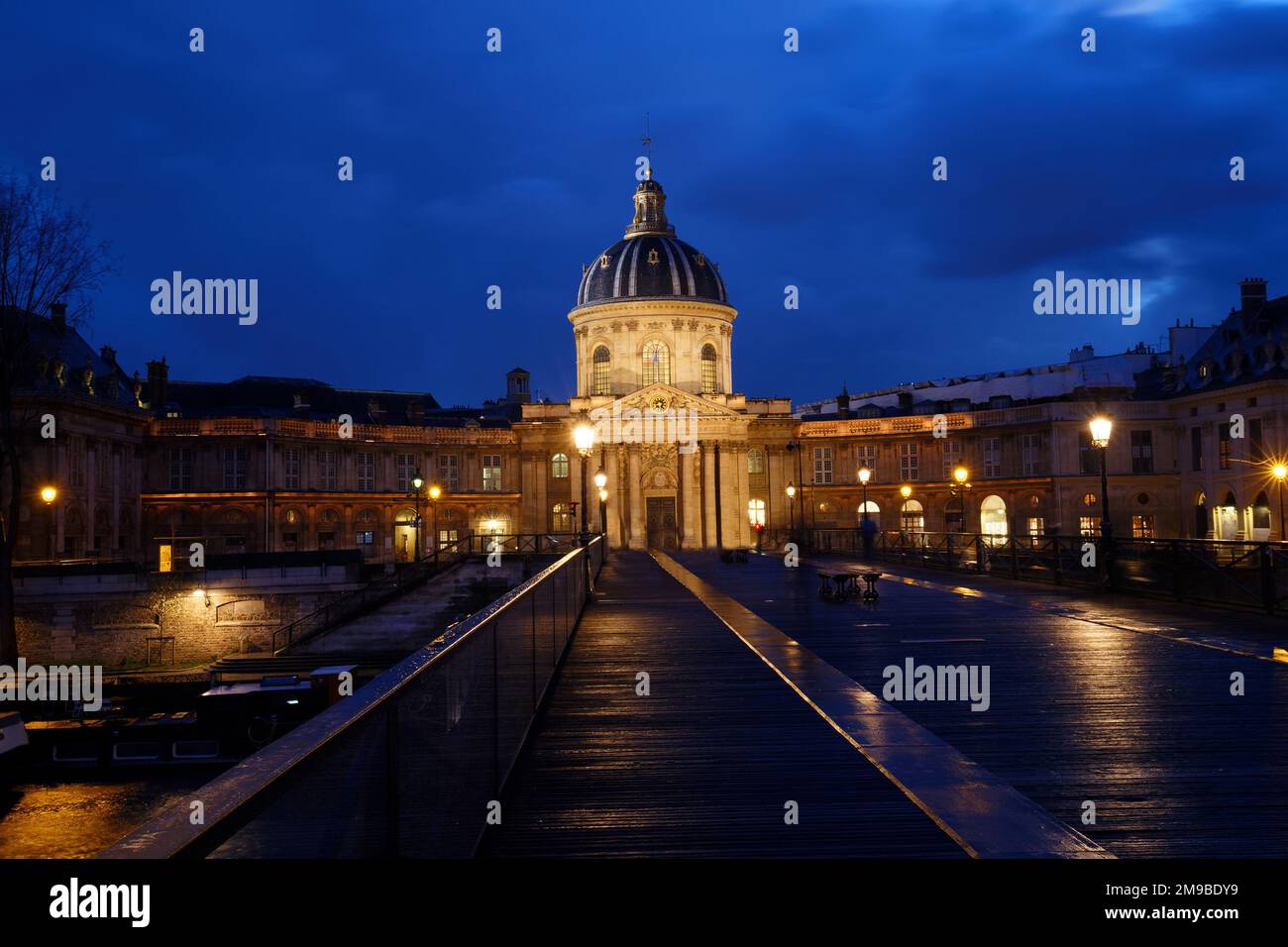 The French Academy and Arts bridge , Paris, France Stock Photo - Alamy