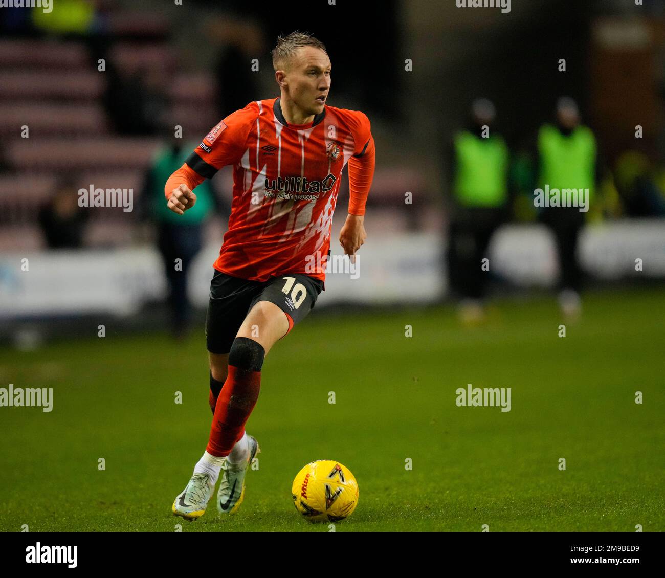 Cauley Woodrow #10 of Luton Town makes a break during the Emirates FA ...