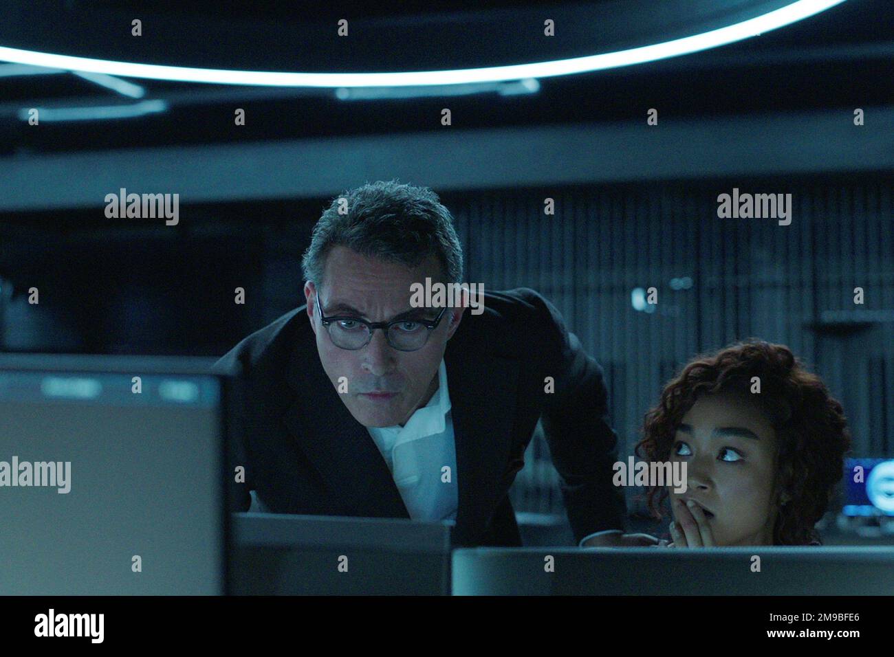 KALEIDOSCOPE, Rufus Sewell, Tati Gabrielle, Red: The Morning After the Heist', (Season 1, ep ...