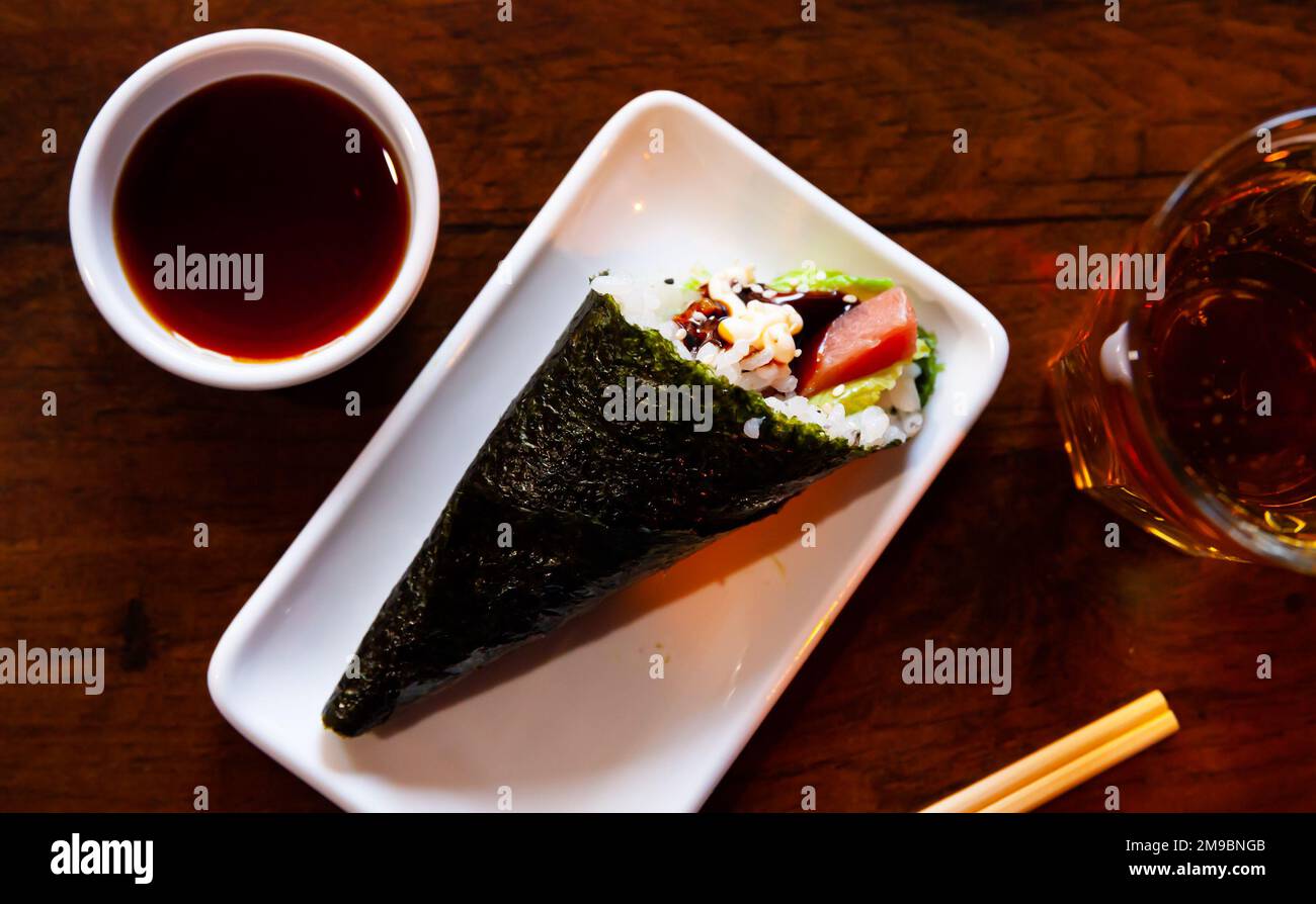 Temaki cone hi-res stock photography and images - Alamy