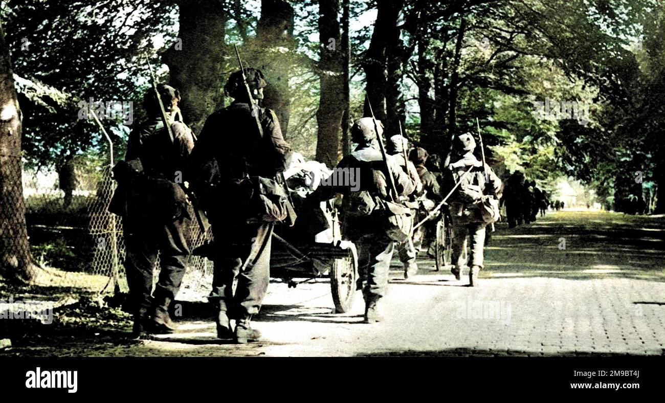 Ww2 american soldiers march hi-res stock photography and images - Alamy
