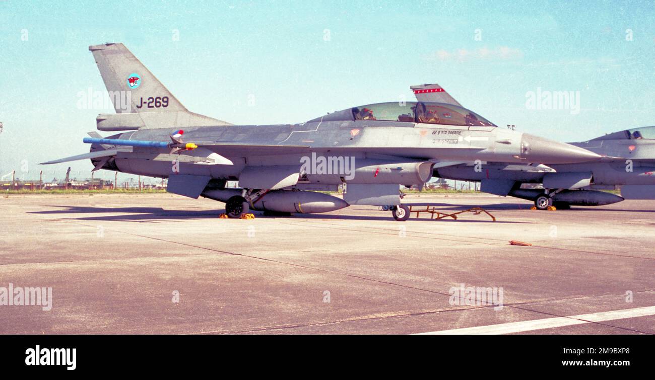 J 269 hi-res stock photography and images - Alamy