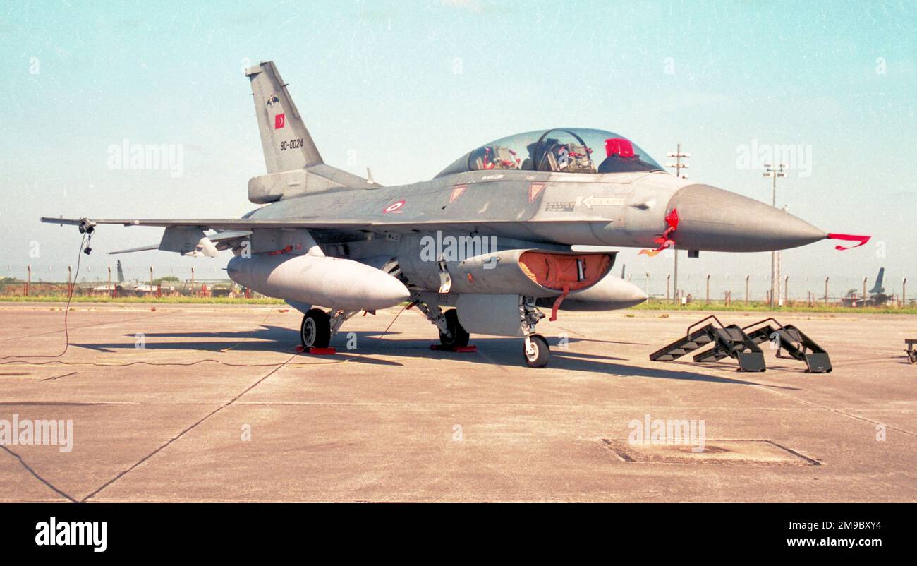 4s 18 hi-res stock photography and images - Alamy