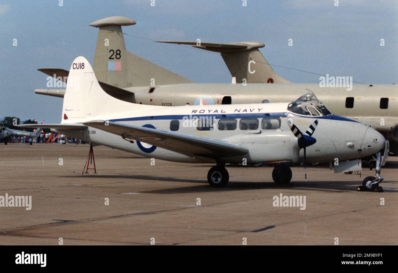 Royal Navye - de Havilland DH.104 Sea Devon C.20 XJ319 (msn 04420), of ...