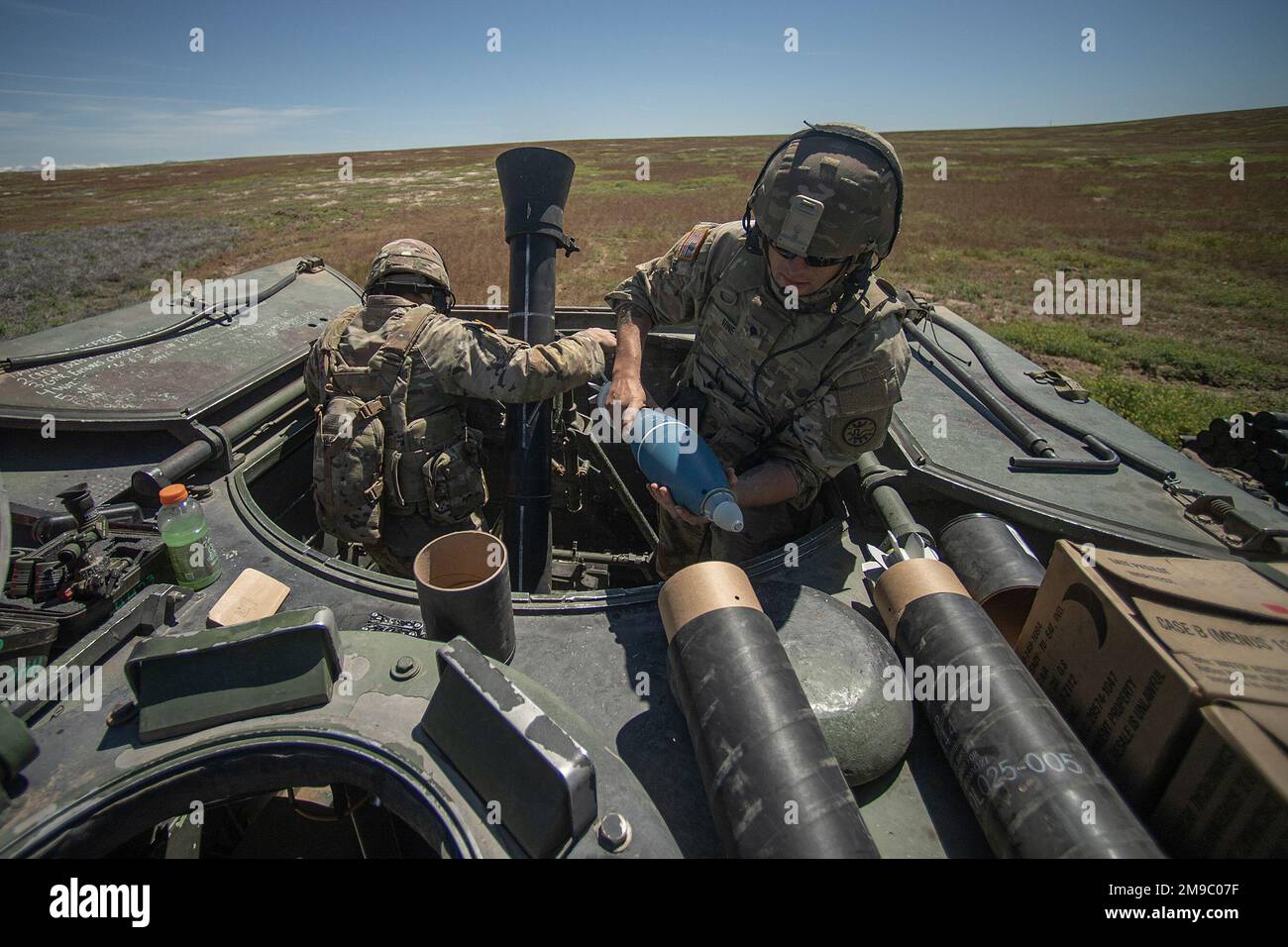 Idaho Army National Guard Soldiers from the 2-116th Combined Arms ...
