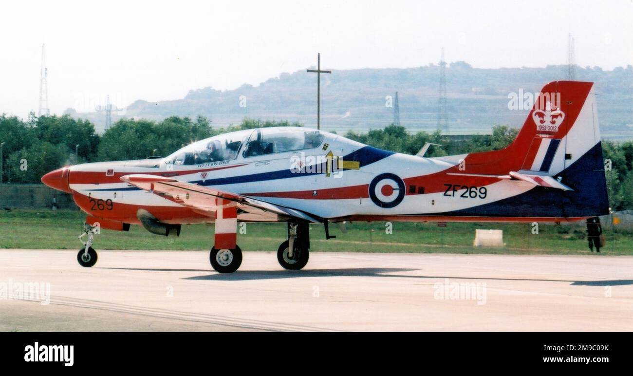 No 207 squadron hi-res stock photography and images - Alamy