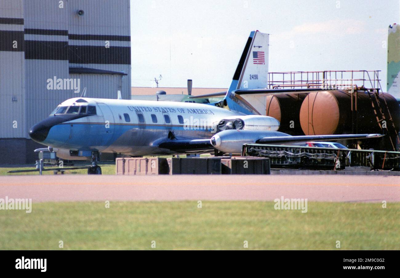 United States Air Force - Lockheed C-140B-LM JetStar 62-4198 (MSN 1329 ...