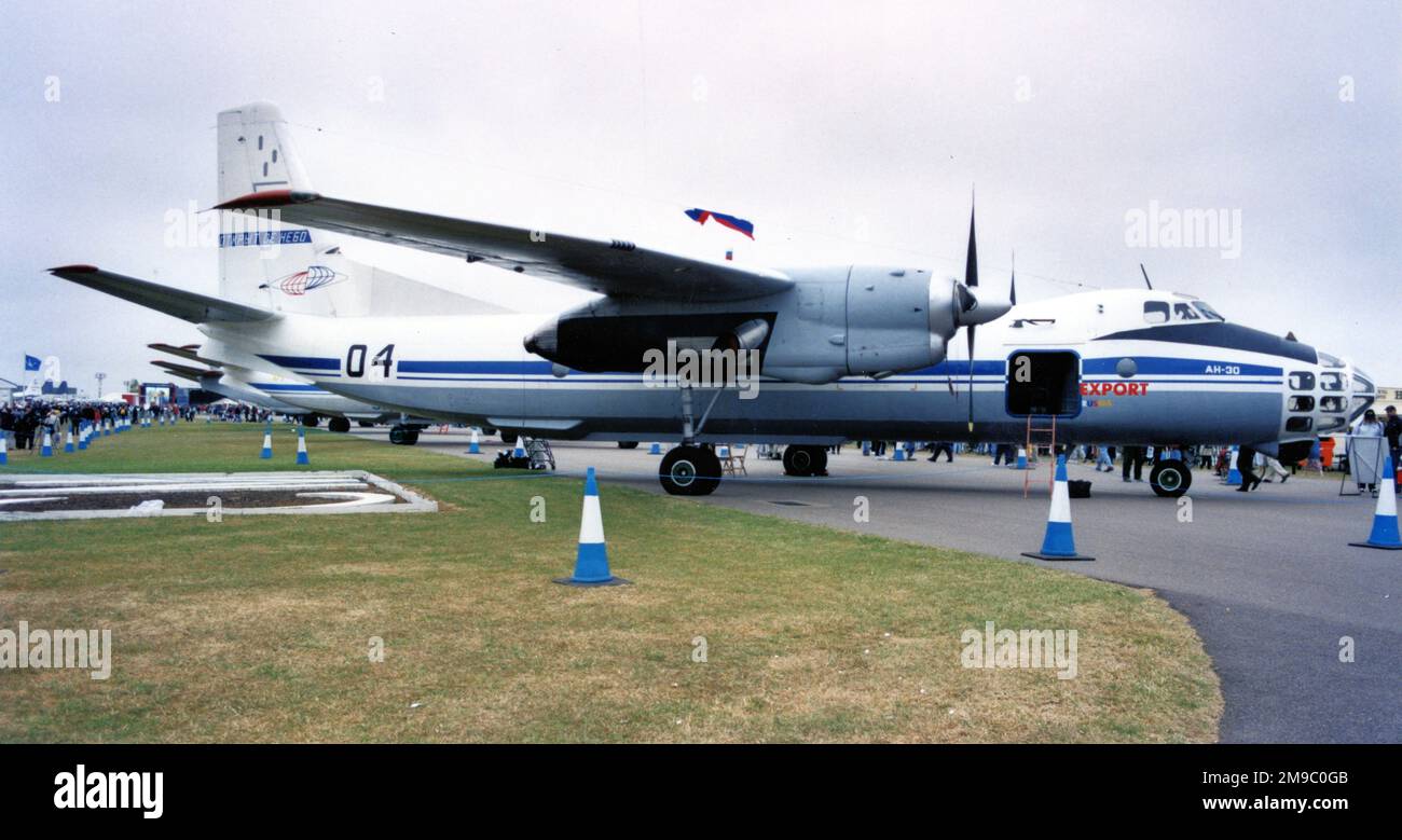Antonov an 22 aircraft hi-res stock photography and images - Alamy