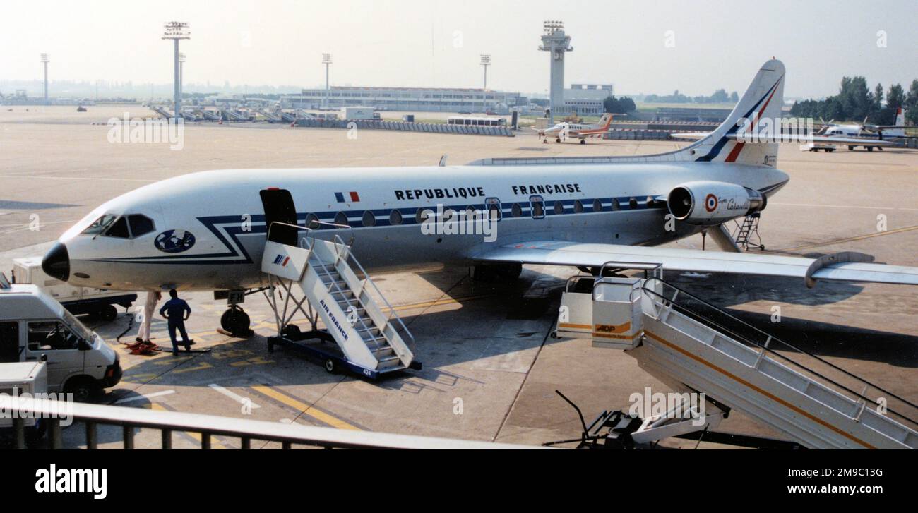 Armee de l'Air - Sud Aviation SE-210 Caravelle 10B1R 201 , of Escadron ...