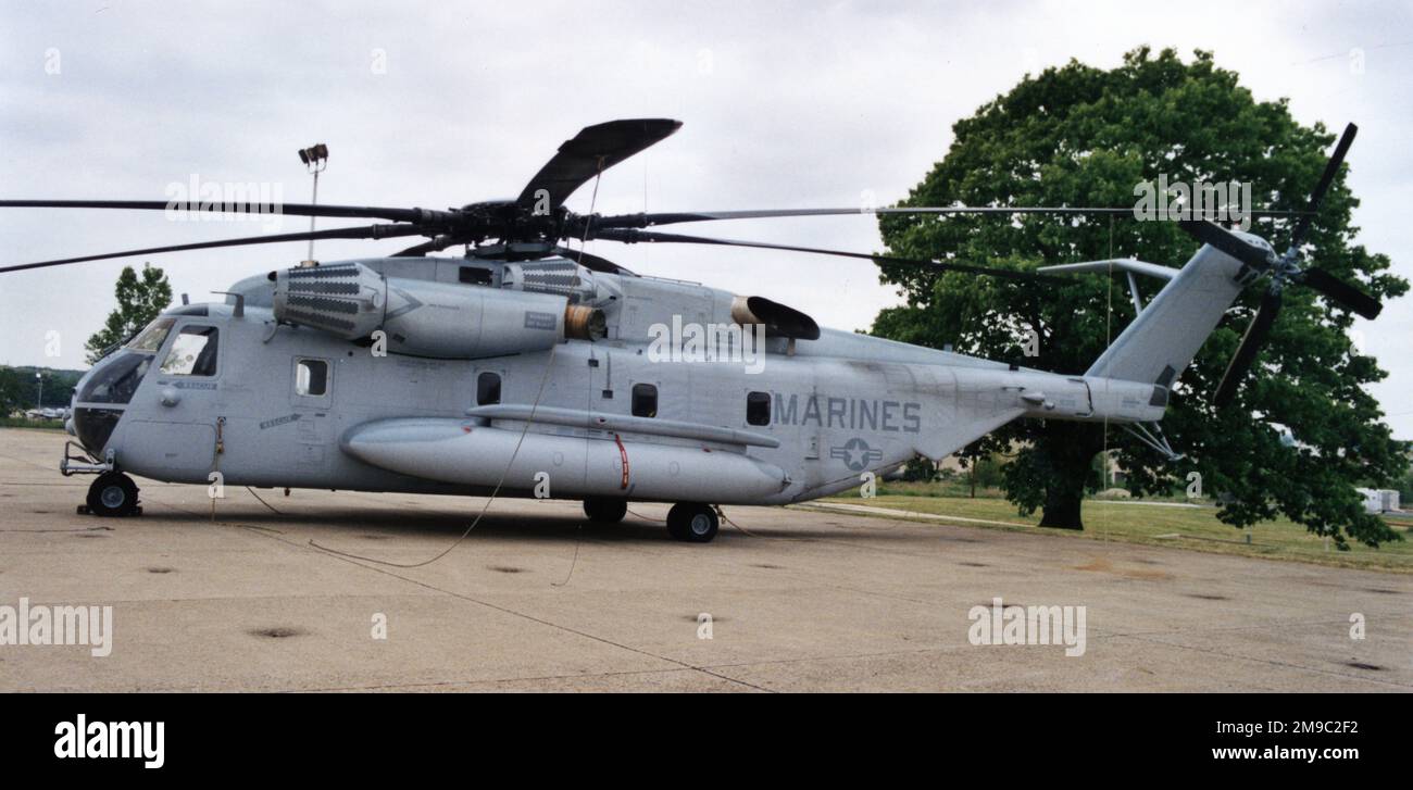 Sikorsky super stallion hi-res stock photography and images - Alamy