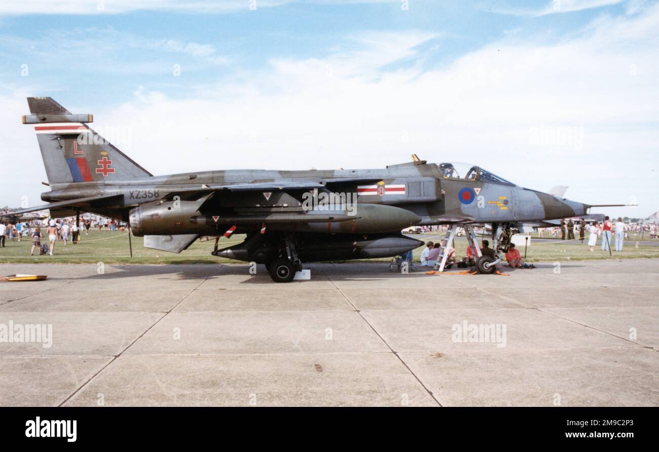 Royal Air Force - SEPECAT Jaguar GR.1 XZ358 - 'L' (msn S.125), of No.41 ...