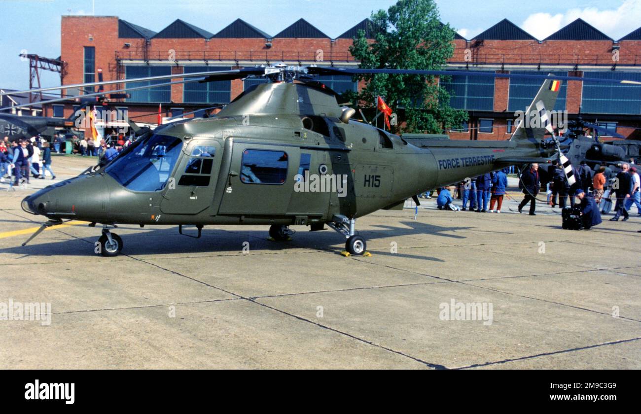 Force terrestre Belge - Agusta A109BA Hirundo H-15 - OT-ARO (msn 0315 ...
