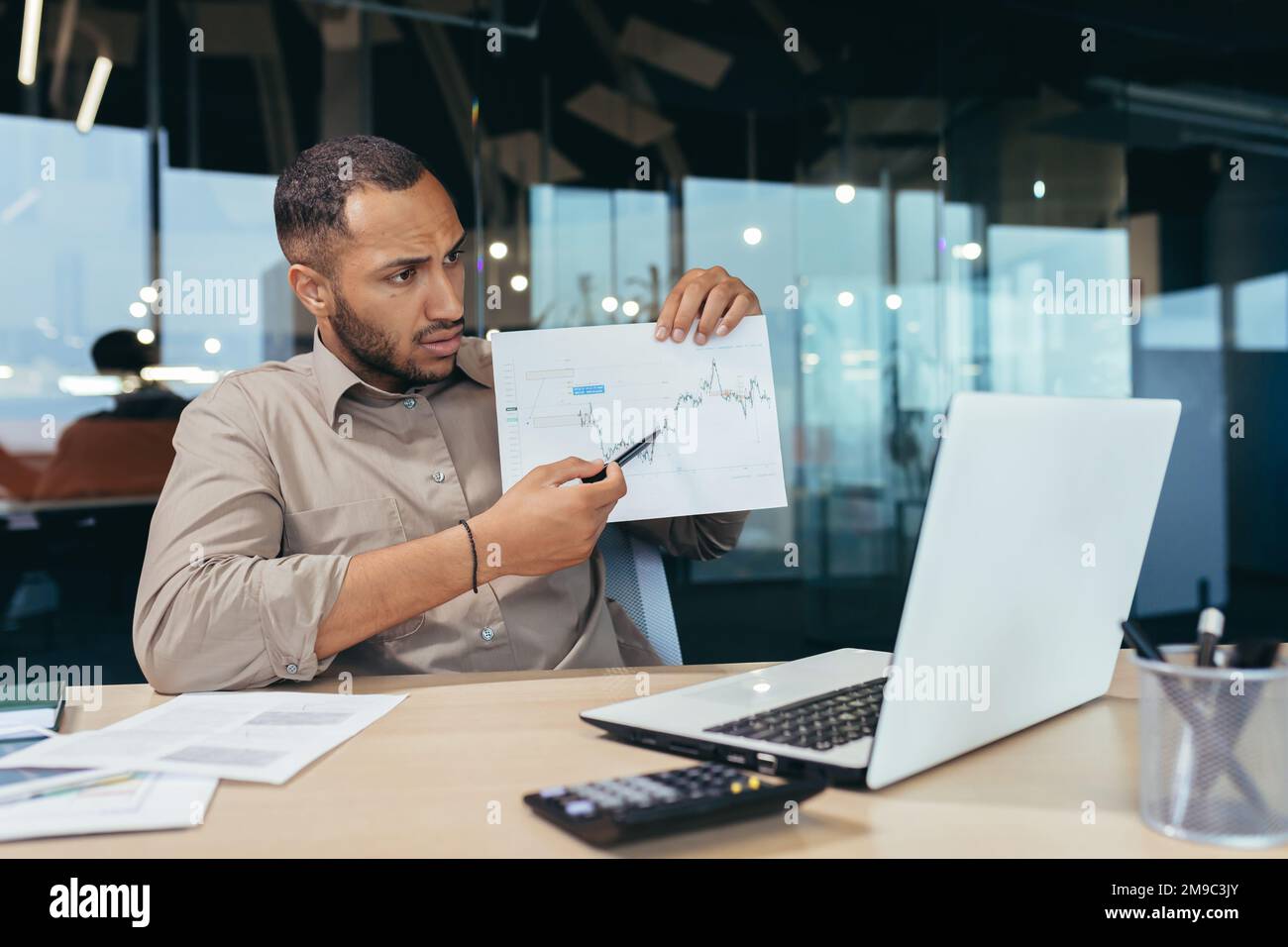 Business man getting bad results hi-res stock photography and images ...