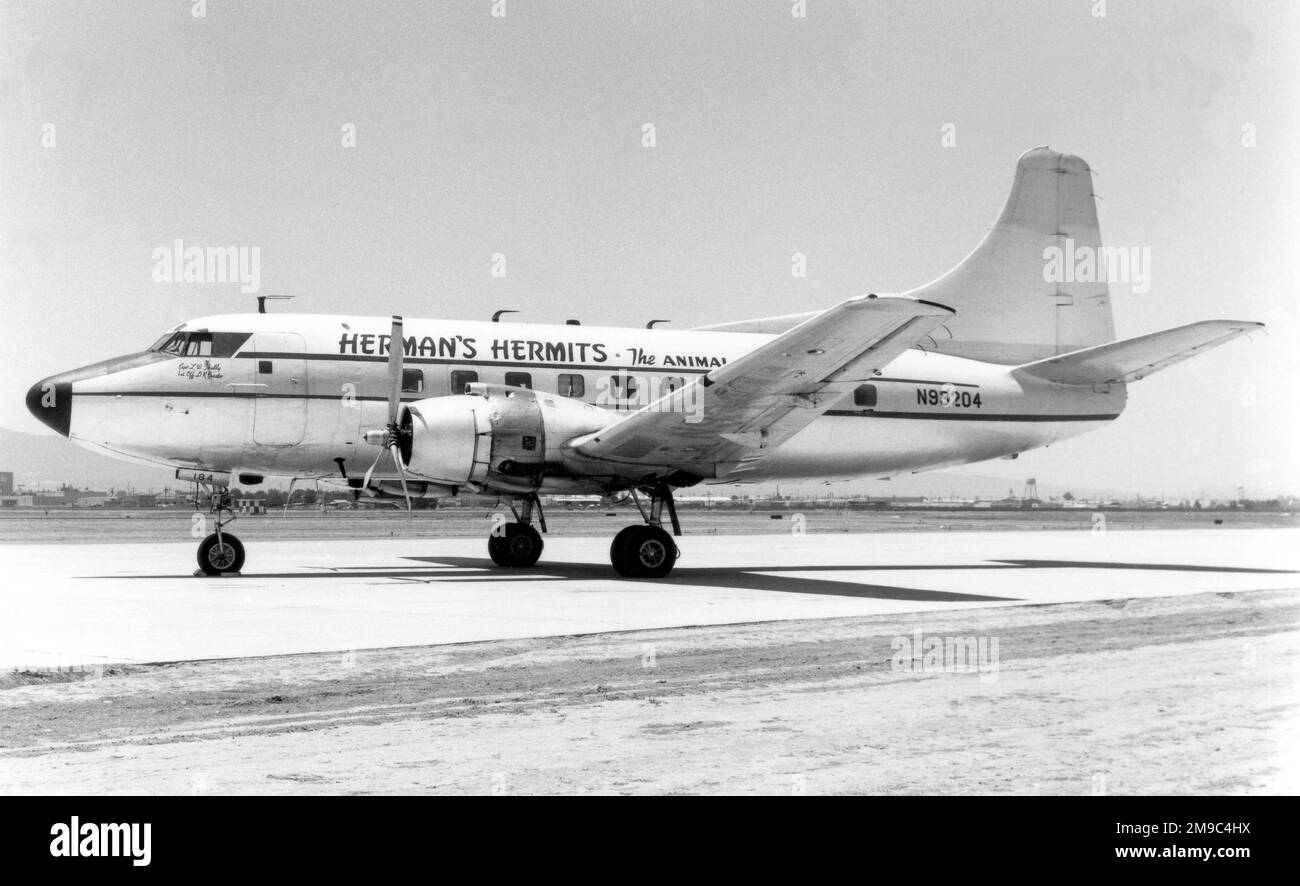 Martin 2-0-2A N93204 (msn 14074), as used by Herman's Hermits and The ...