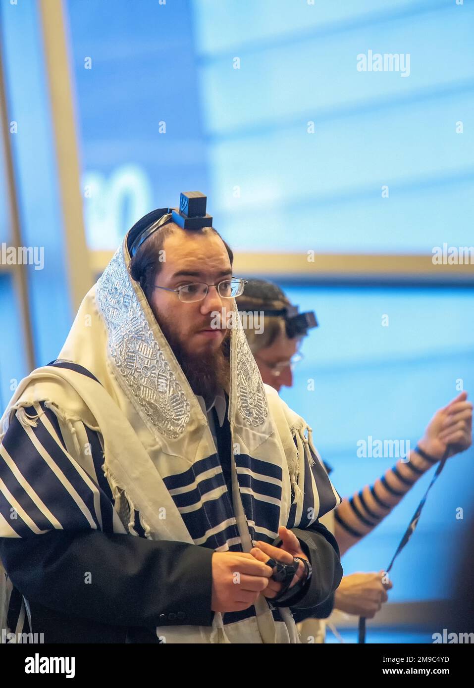 Tefillah hand hi-res stock photography and images - Alamy