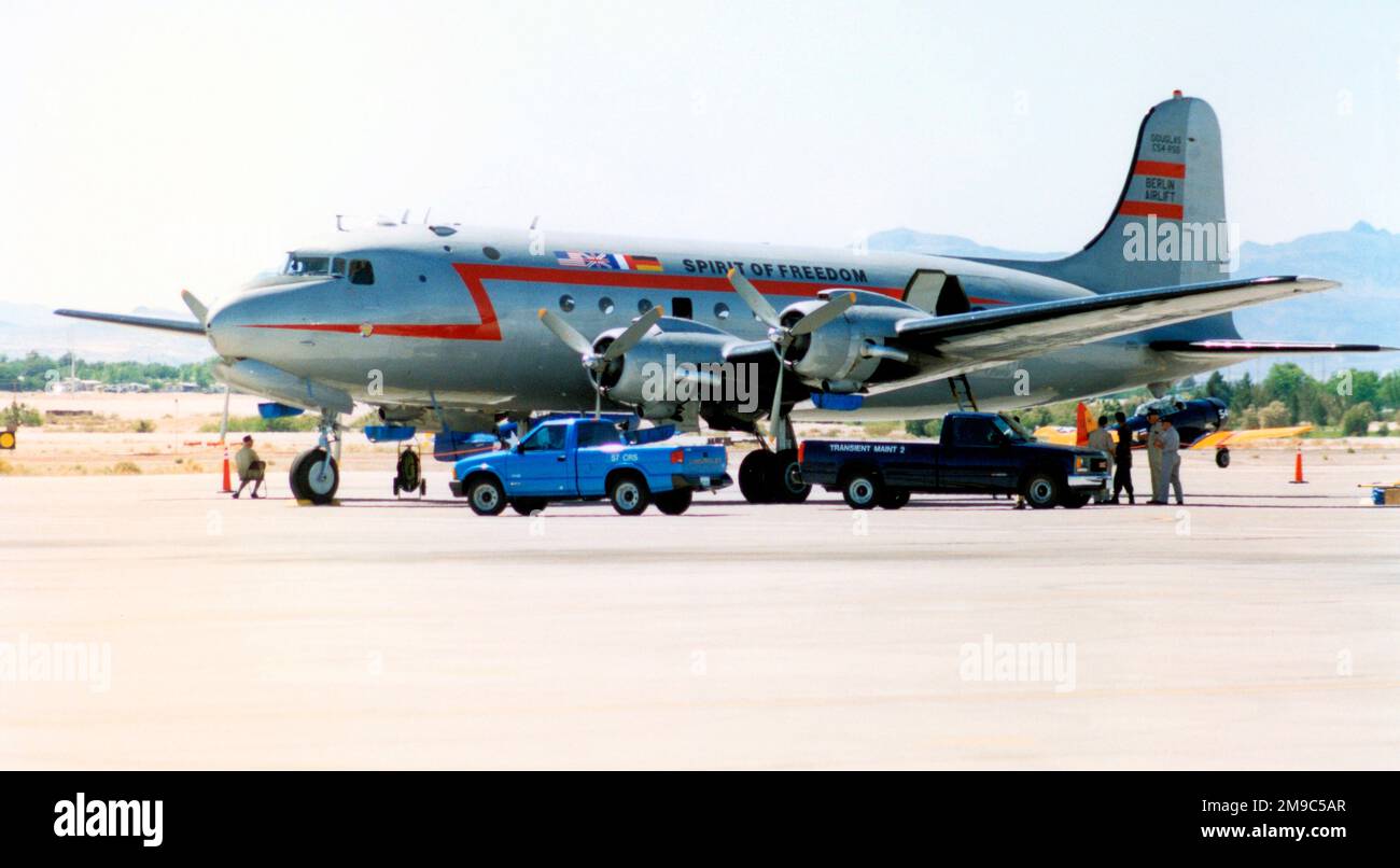 R5d aircraft hi-res stock photography and images - Alamy