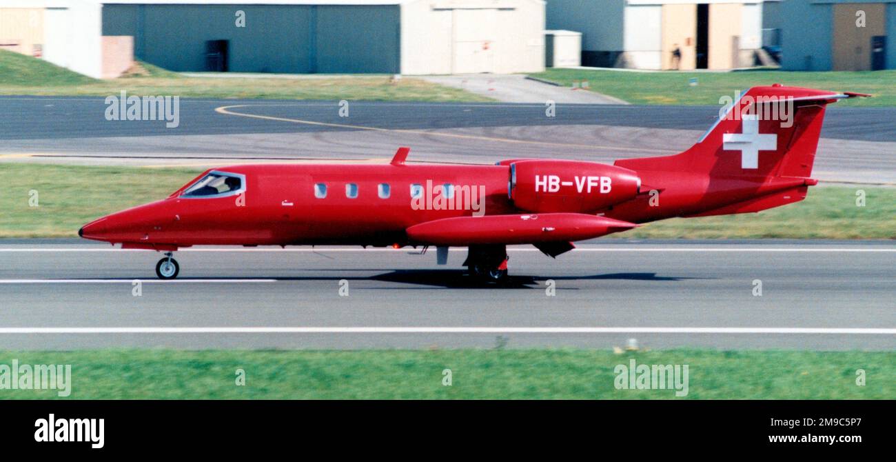 Militerflugpletze hi-res stock photography and images - Alamy