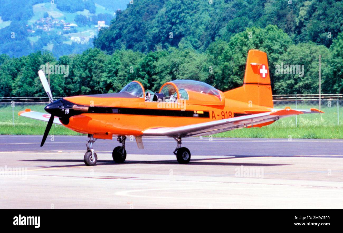 Swiss Air Force - Pilatus PC-7 Turbo Trainer A-918 (msn 326). (German ...