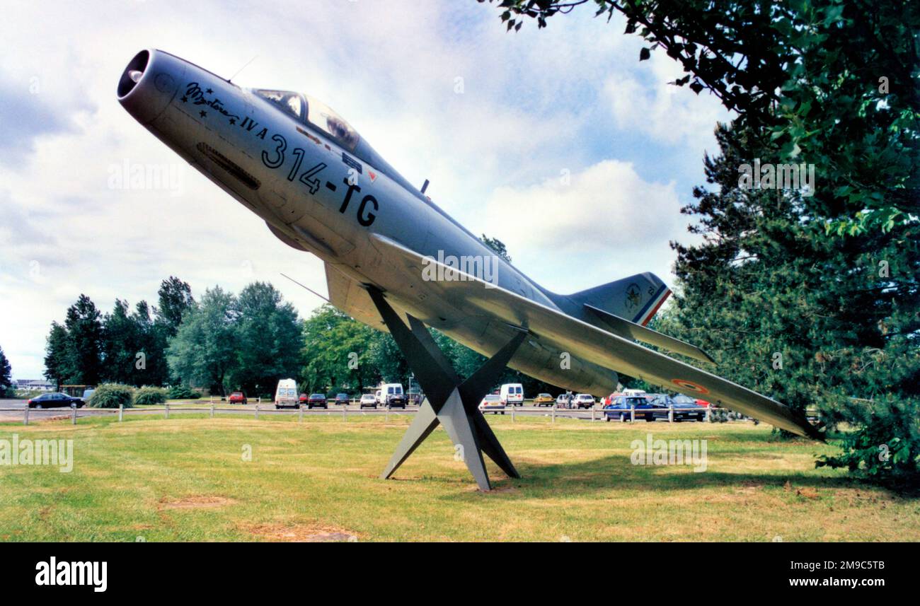 314 tg hi-res stock photography and images - Alamy