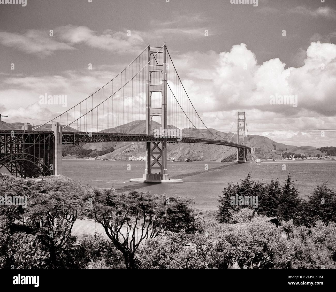 1960s GOLDEN GATE BRIDGE SAN FRANCISCO CALIFORNIA USA - b12920 MAY001 ...