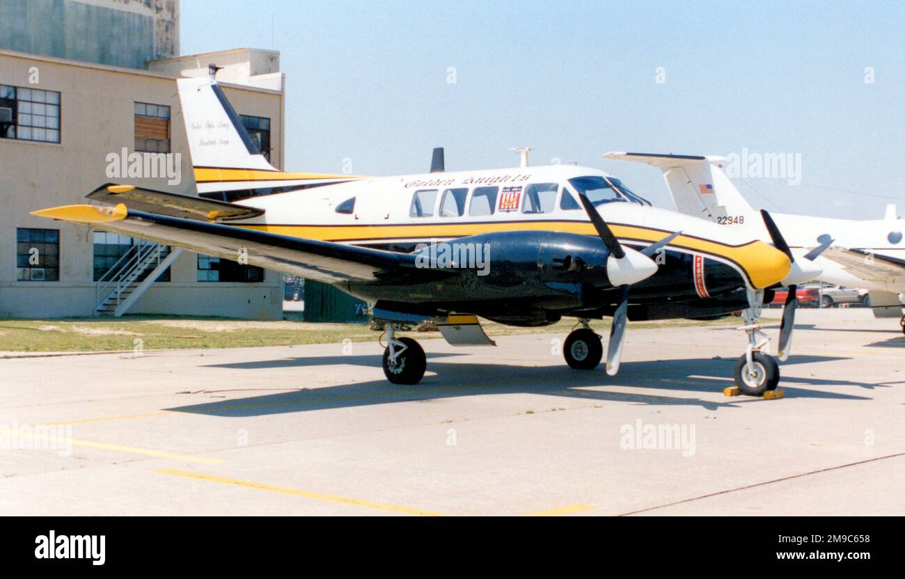 United States Army - Beechcraft U-21A Ute 66-18015 (MSN LM.16), of the ...