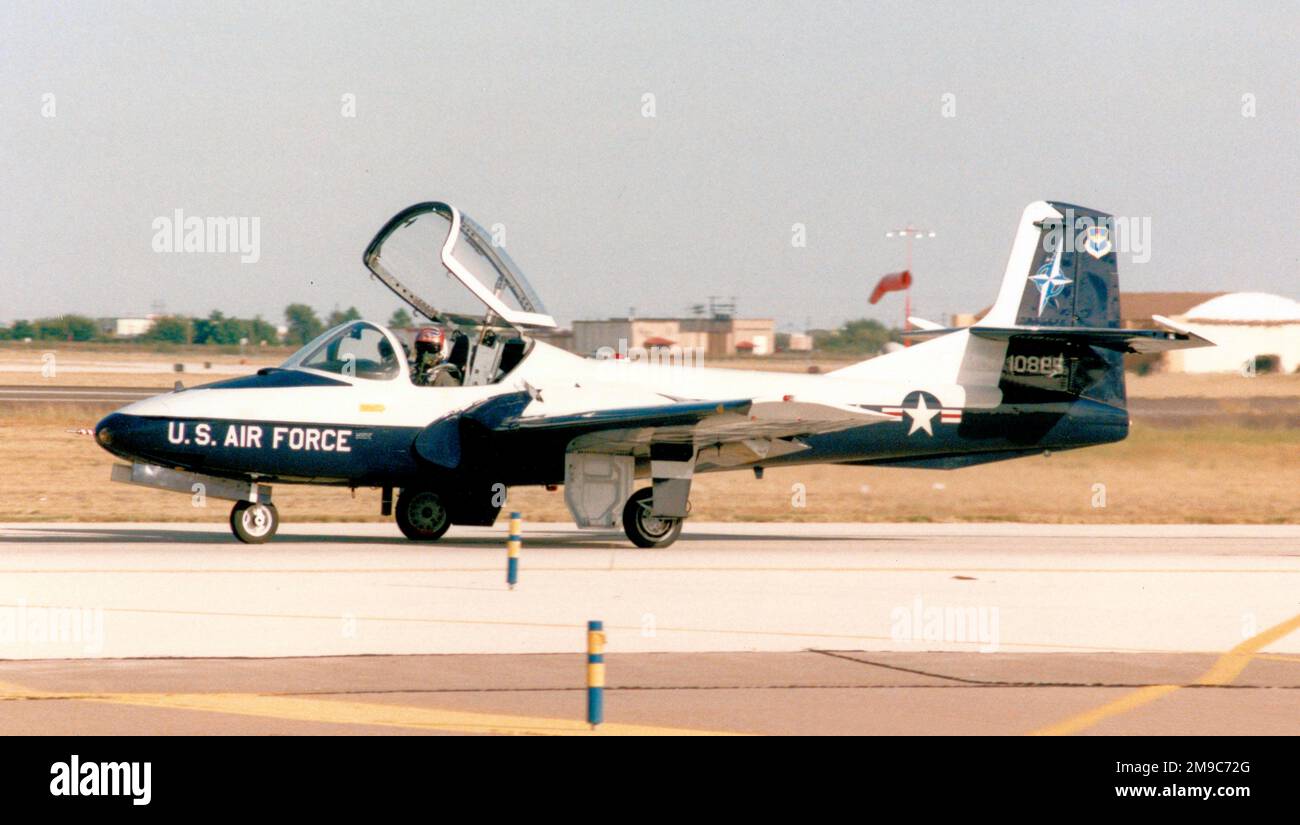 65 10825 hi-res stock photography and images - Alamy