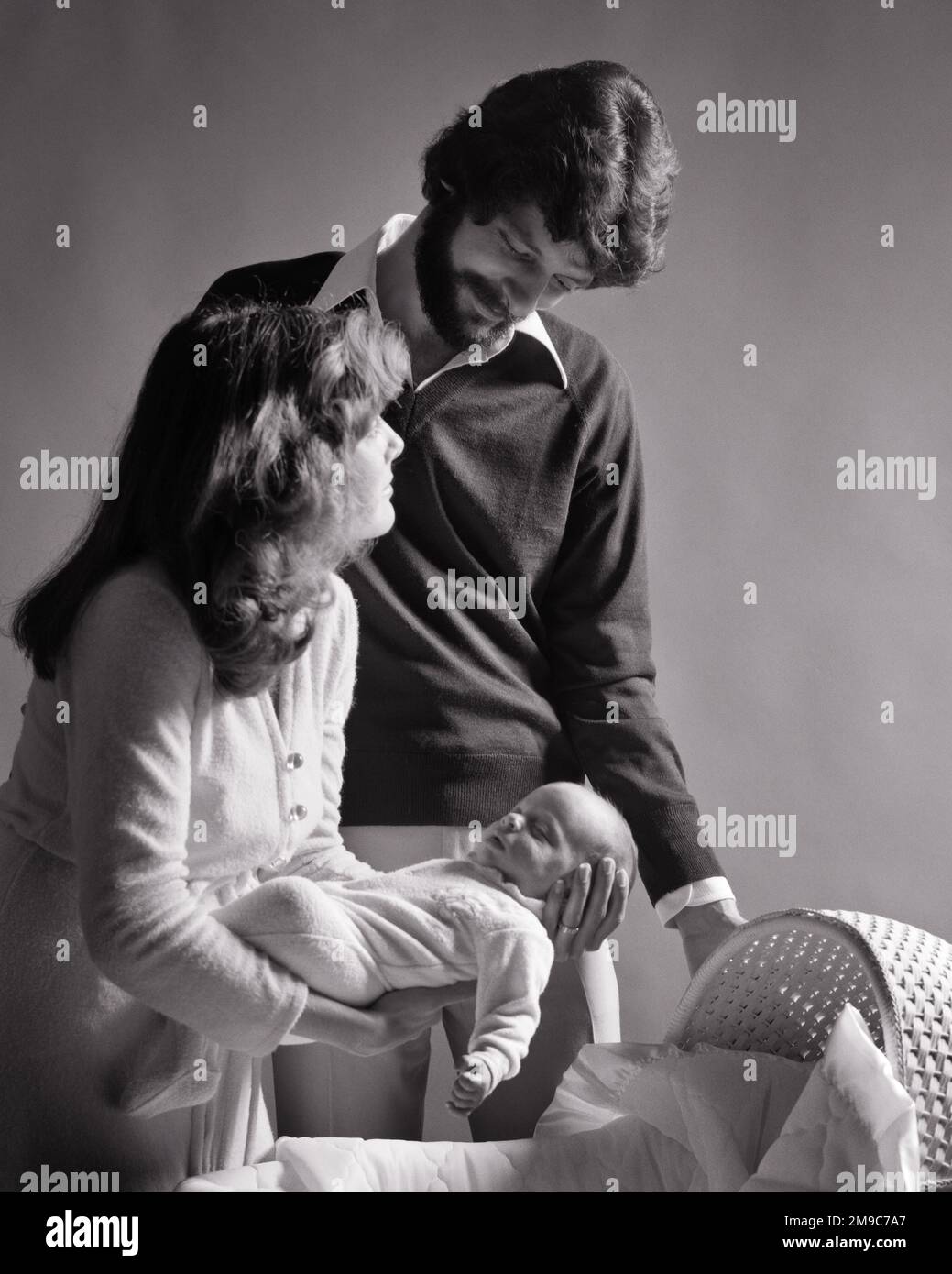 Fatherhood 1970s hi-res stock photography and images - Alamy