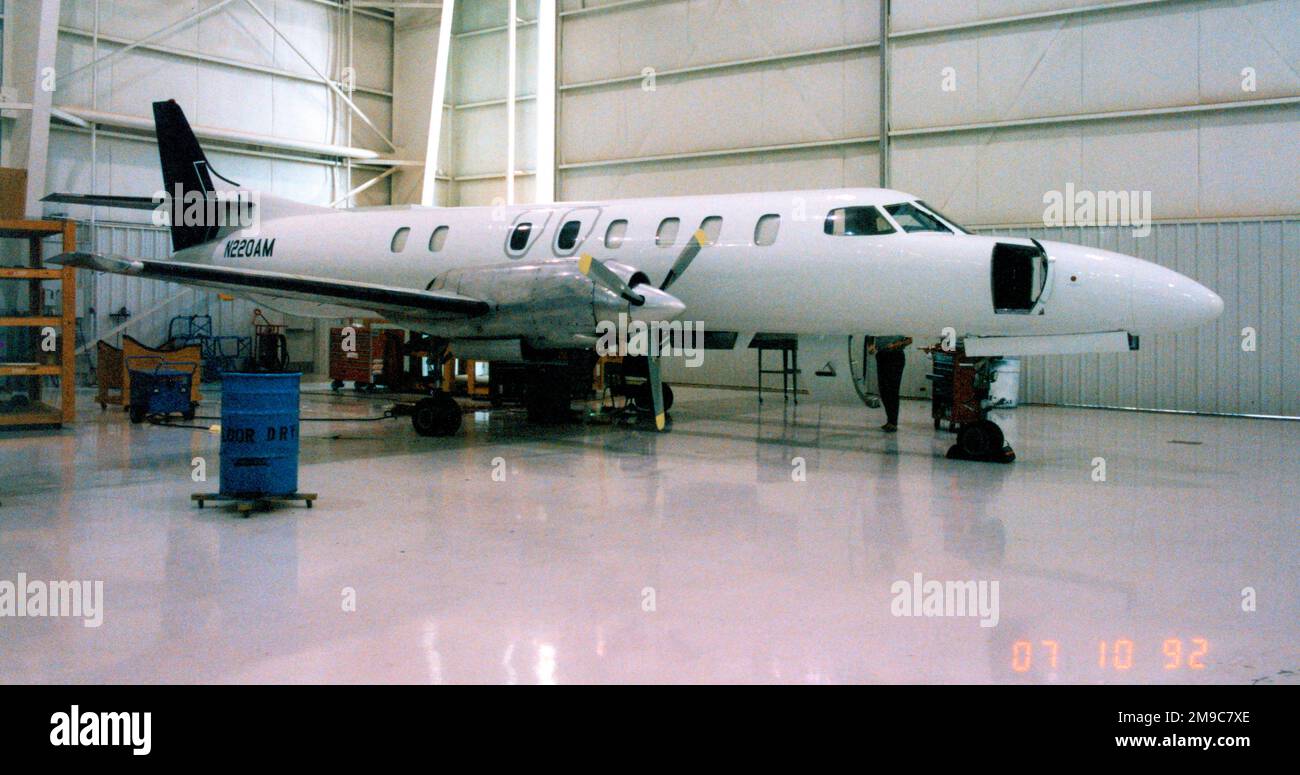 Swearingen SA226-TC Metro II N220AM (msn TC-234), while leased by OK ...