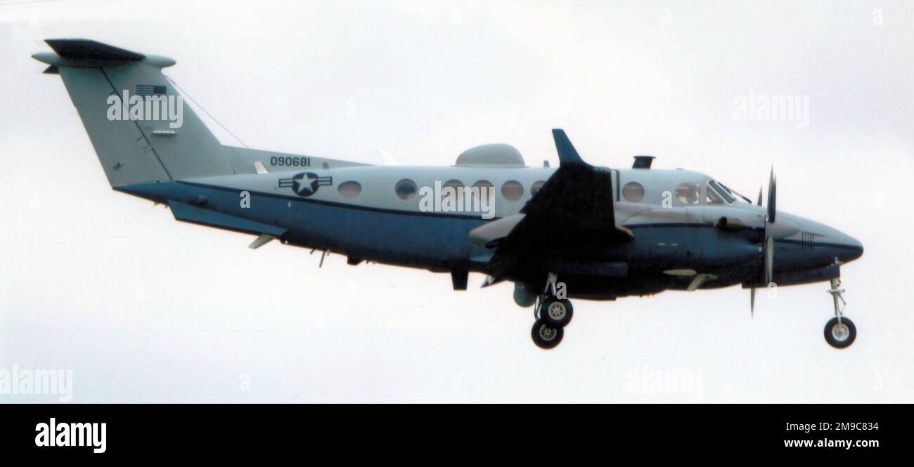 United States Air Force - Raytheon Beech MC-12W Liberty 09-0681 (MSN FL ...