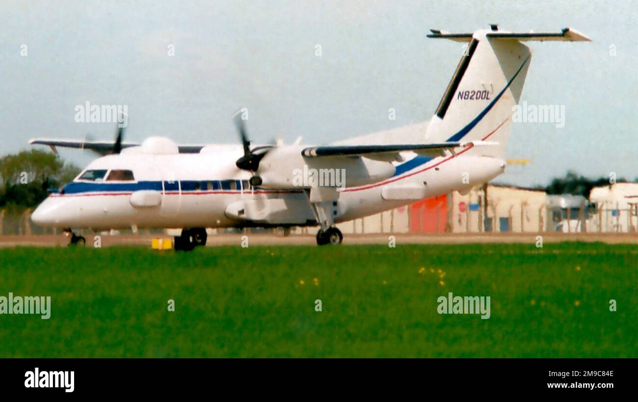 Dhc 8 202 hi-res stock photography and images - Alamy