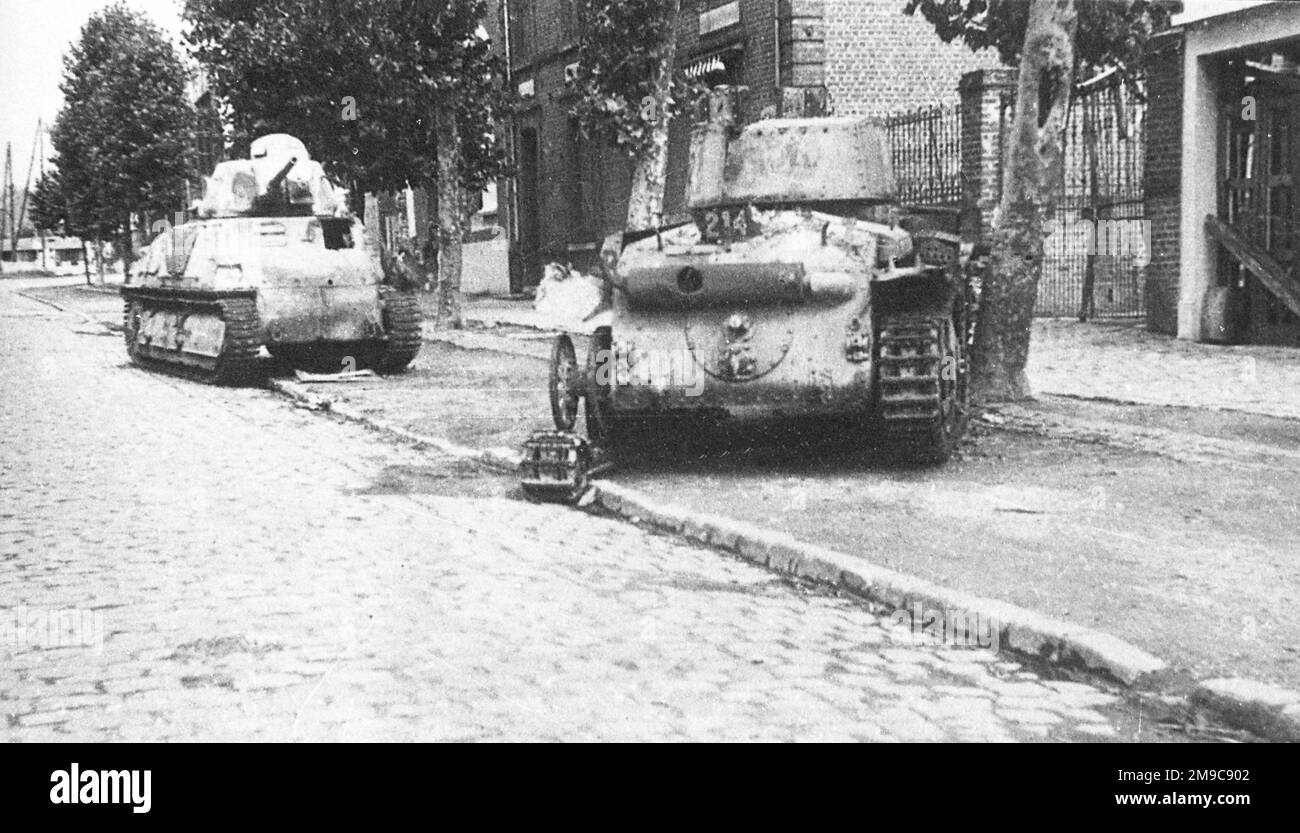SOMUA S35 French cavalry tanks, knocked out / abandoned on a French ...