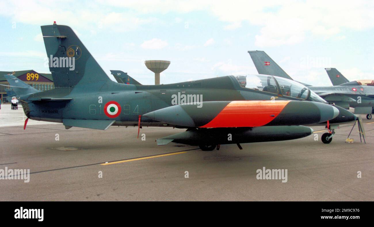 Aeronautica Militare - Aermacchi MB-339A MM54450 - 61-94 (msn 6609)m 61 ...