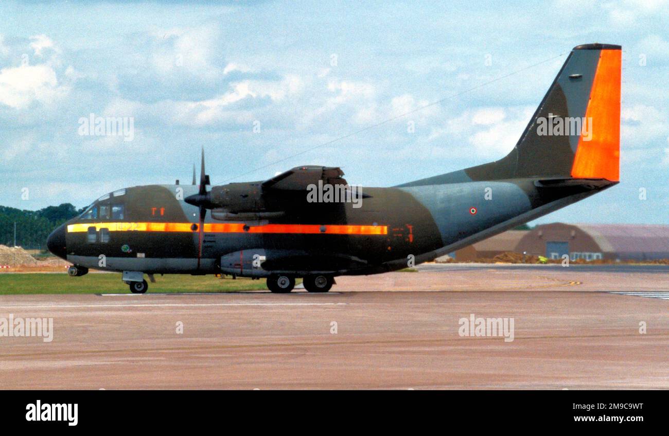 Radio militare hi-res stock photography and images - Alamy