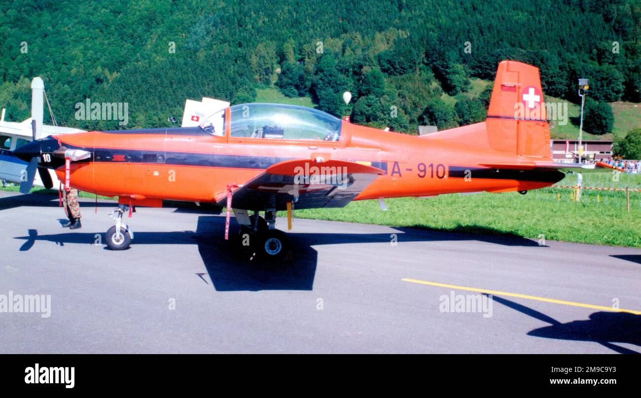Swiss Air Force - Pilatus PC-7 Turbo Trainer A-910 (msn 318), at ...