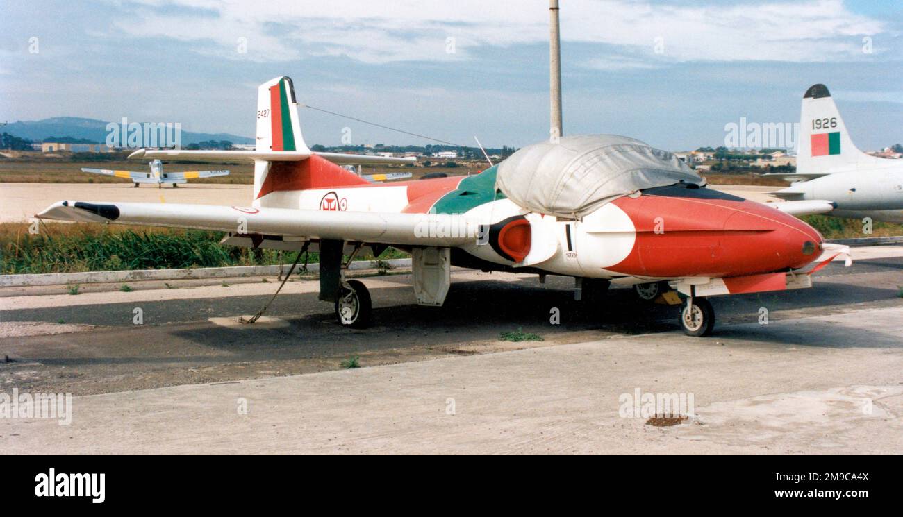 Cessna T-37C Tweety Bird 2427 (msn 40781), in open storage, on Sintra ...