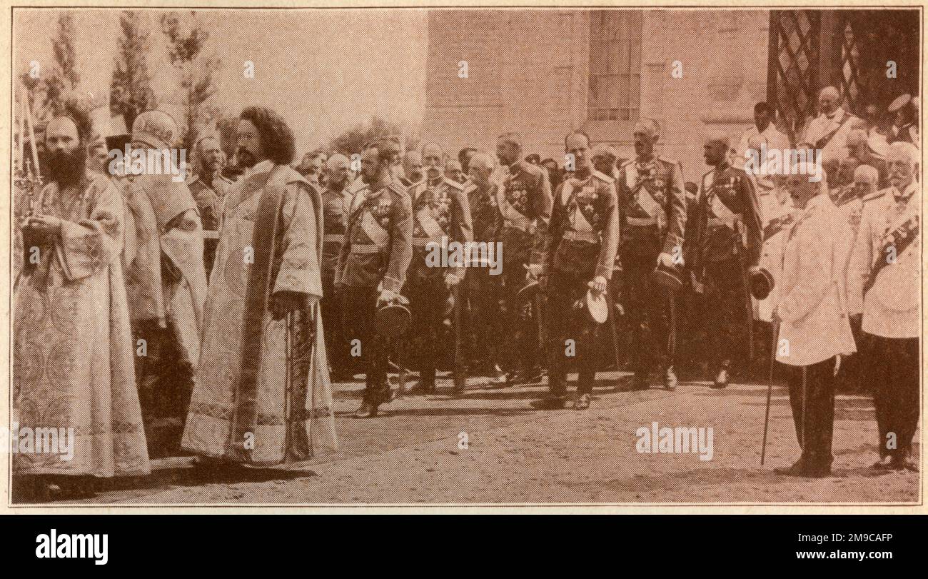 Russia - Tsar Nicholas II and the Imperial Family going to the Soldiers ...