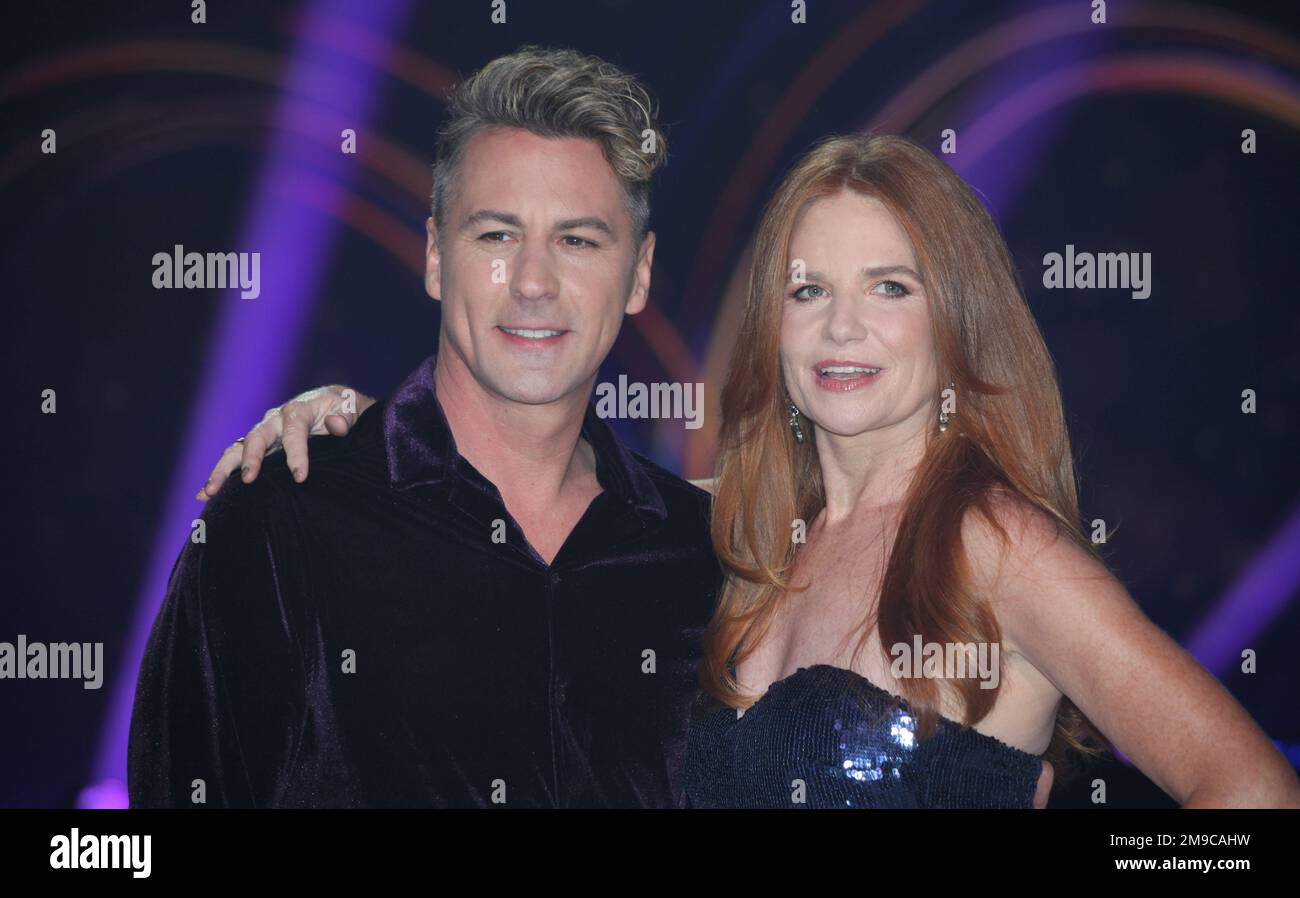 London, UK. Matt Evers and Patsy Palmer at the photocall for the set of ...
