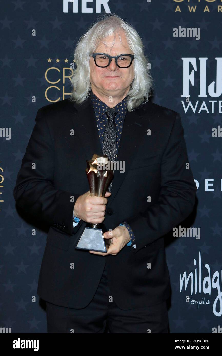 28th annual critics choice awards press room hi-res stock photography ...