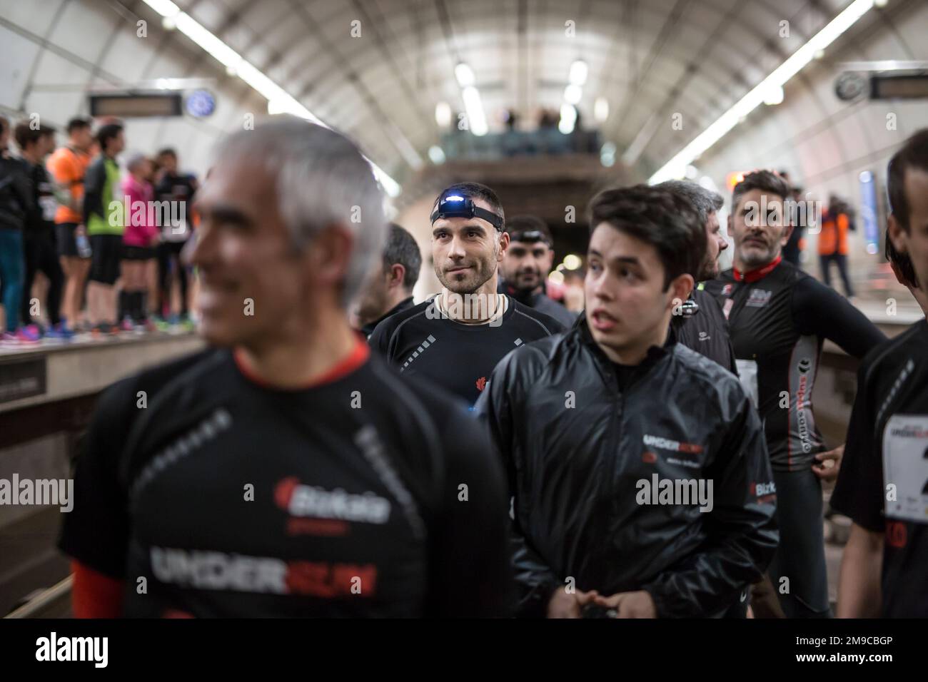 Girl winning a running race hi-res stock photography and images - Alamy