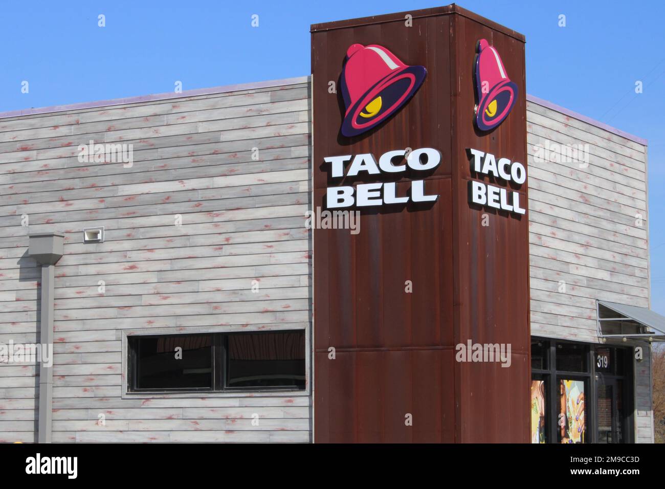 Outdoor signage for a Taco Bell restaurant in San Antonio, Texas, USA ...
