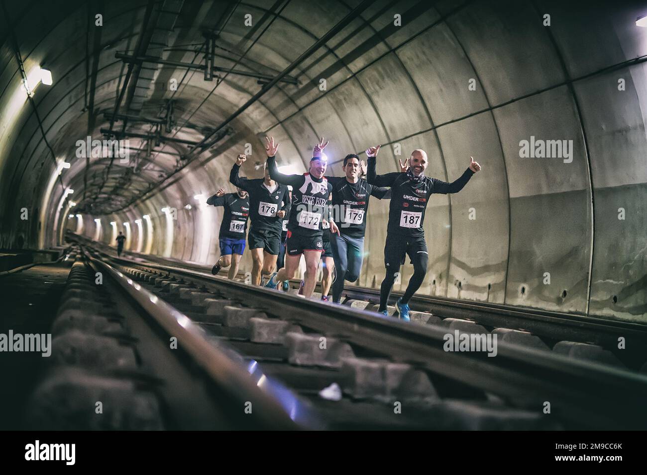 Girl winning a running race hi-res stock photography and images - Alamy