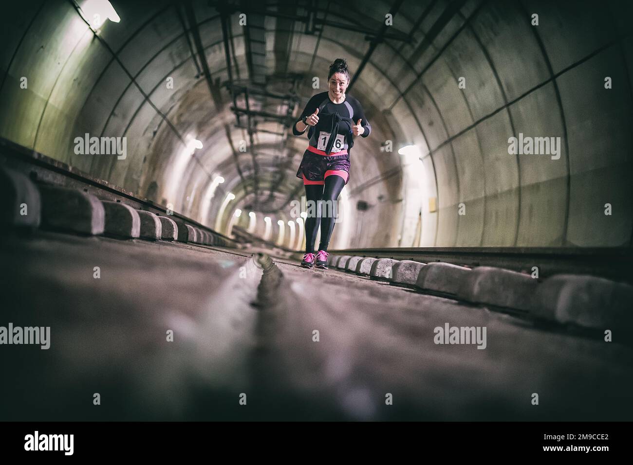 Runner zoom hi-res stock photography and images - Alamy